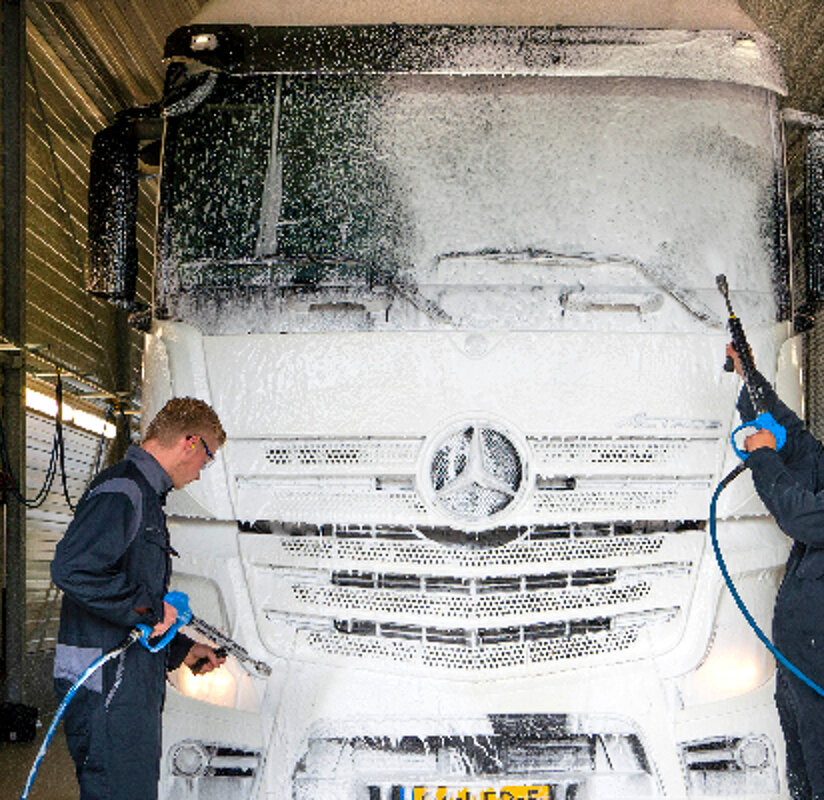 Truck Wasstraat | Truck & Trailer